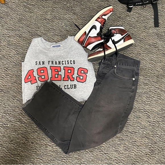H&M | Jeans | San Francisco 49ers Sweatshirt And Black Jeans Outfit ...